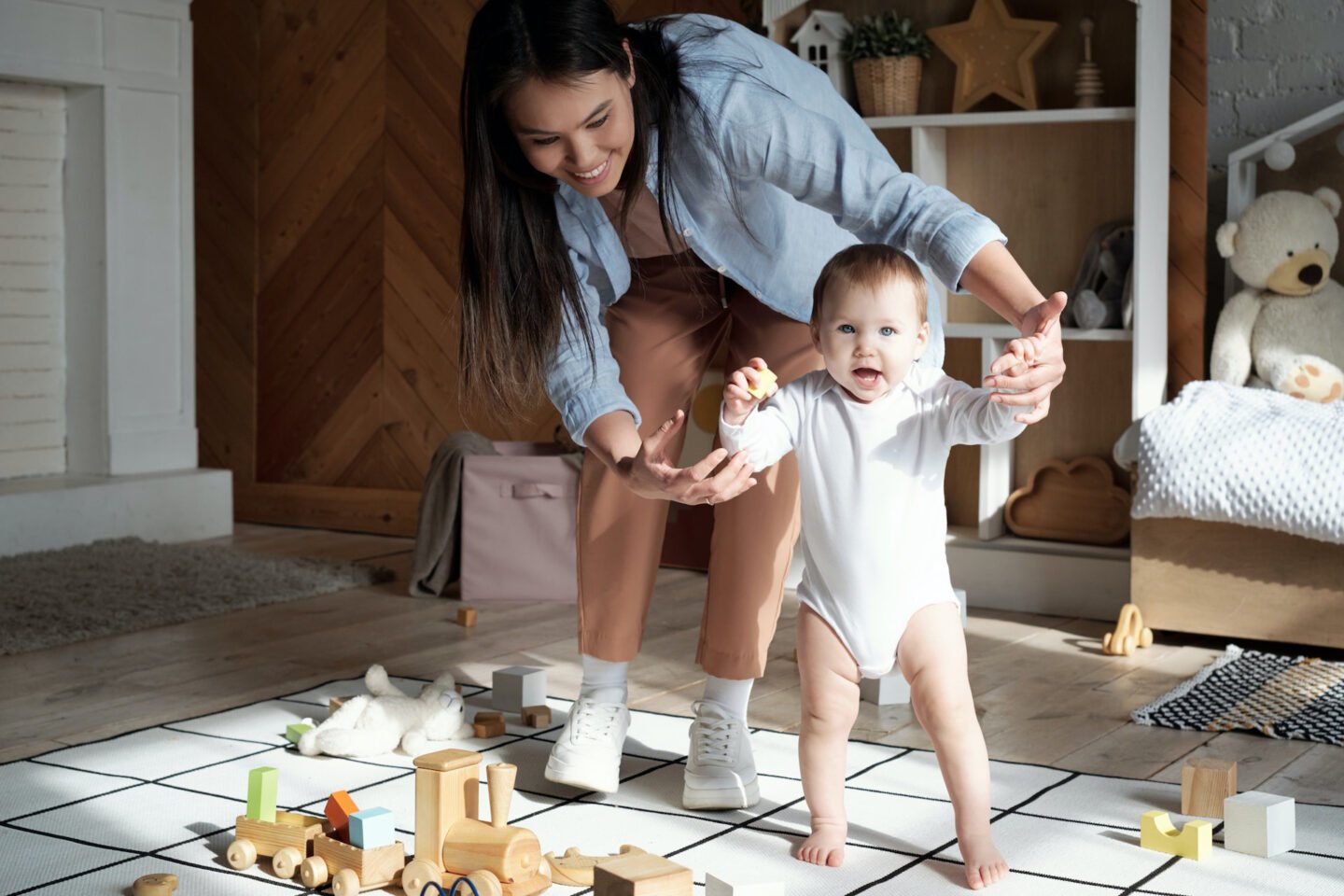 Adjusting to Parenthood: Set the Stage for a New Beginning | ForWhen